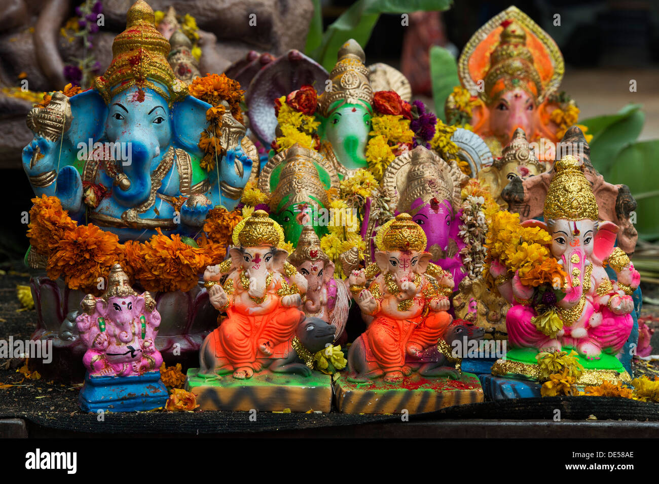 Hindu Elephant God. Lord Ganesha statues Stock Photo - Alamy