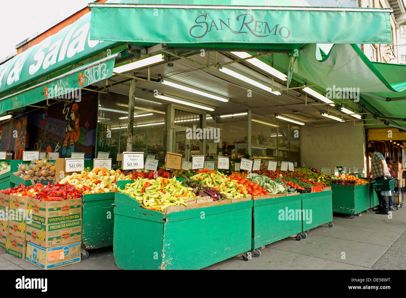 Commercial drive hi-res stock photography and images - Alamy