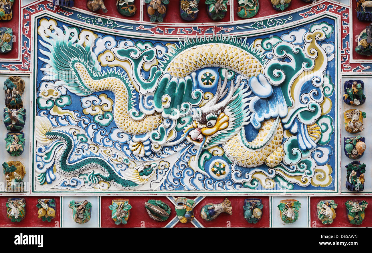 chinese dragon texture on the wall at Bang Pa-in Palace, Thailand Stock ...