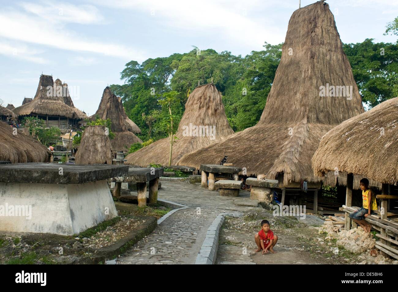 Sumba House Architecture High Resolution Stock Photography and Images ...