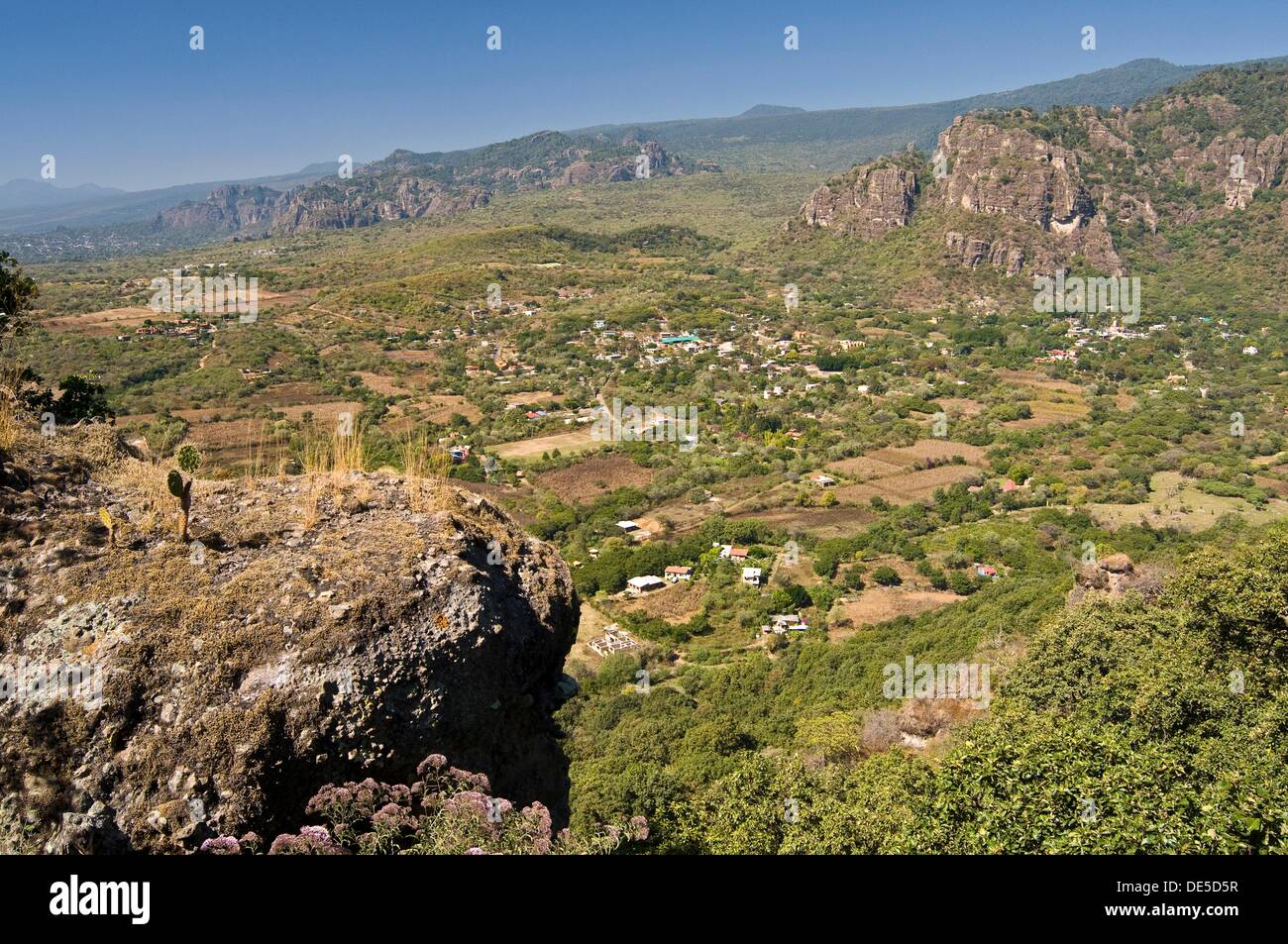Tepozteco High Resolution Stock Photography and Images - Alamy