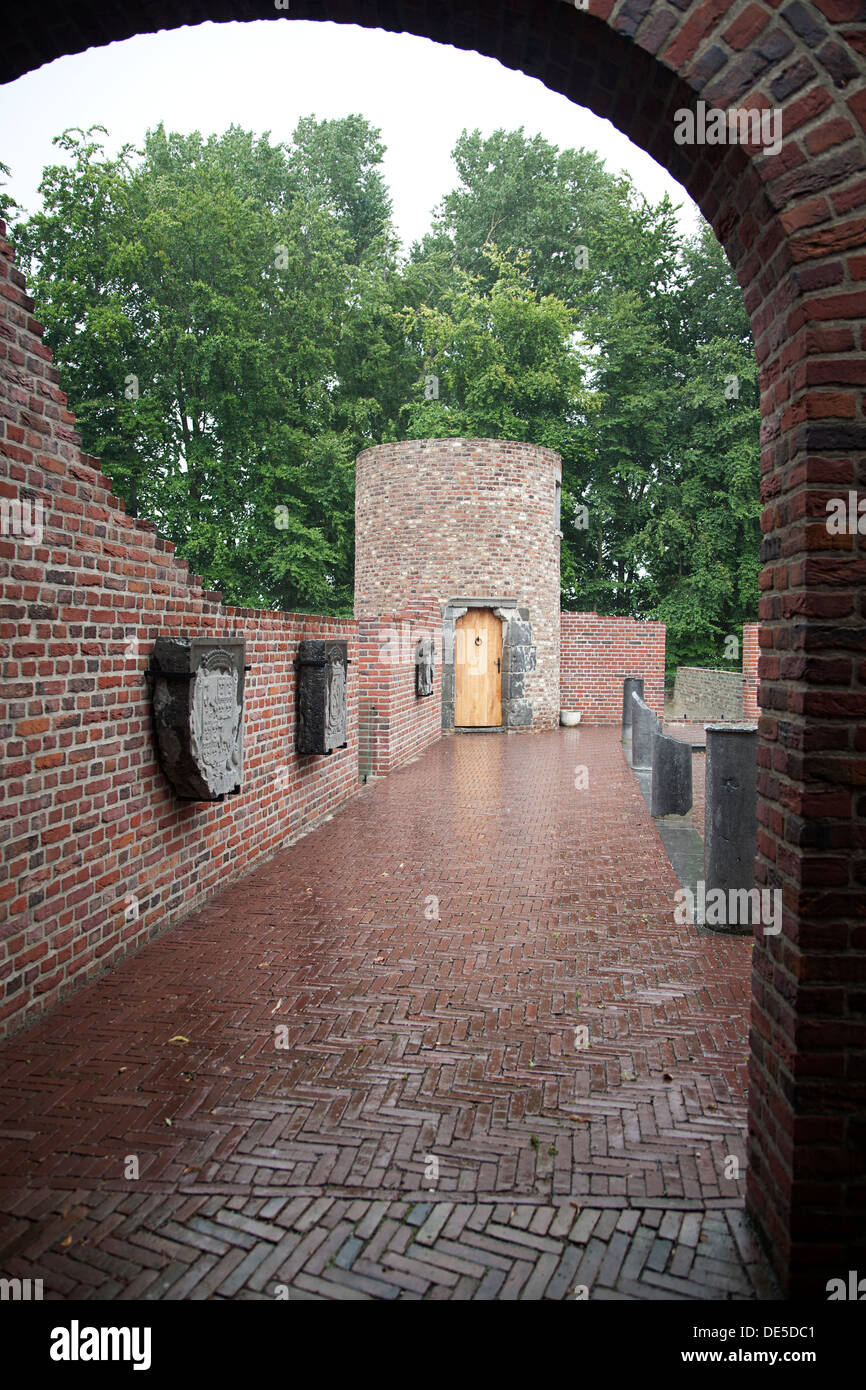 Restored castle hi-res stock photography and images - Alamy