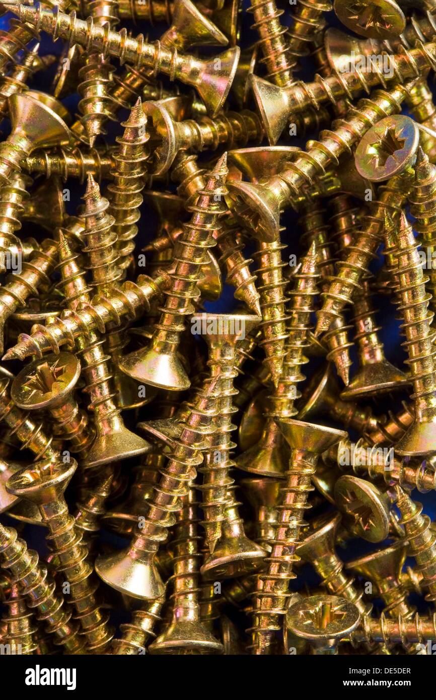 Lots of screws hi-res stock photography and images - Alamy