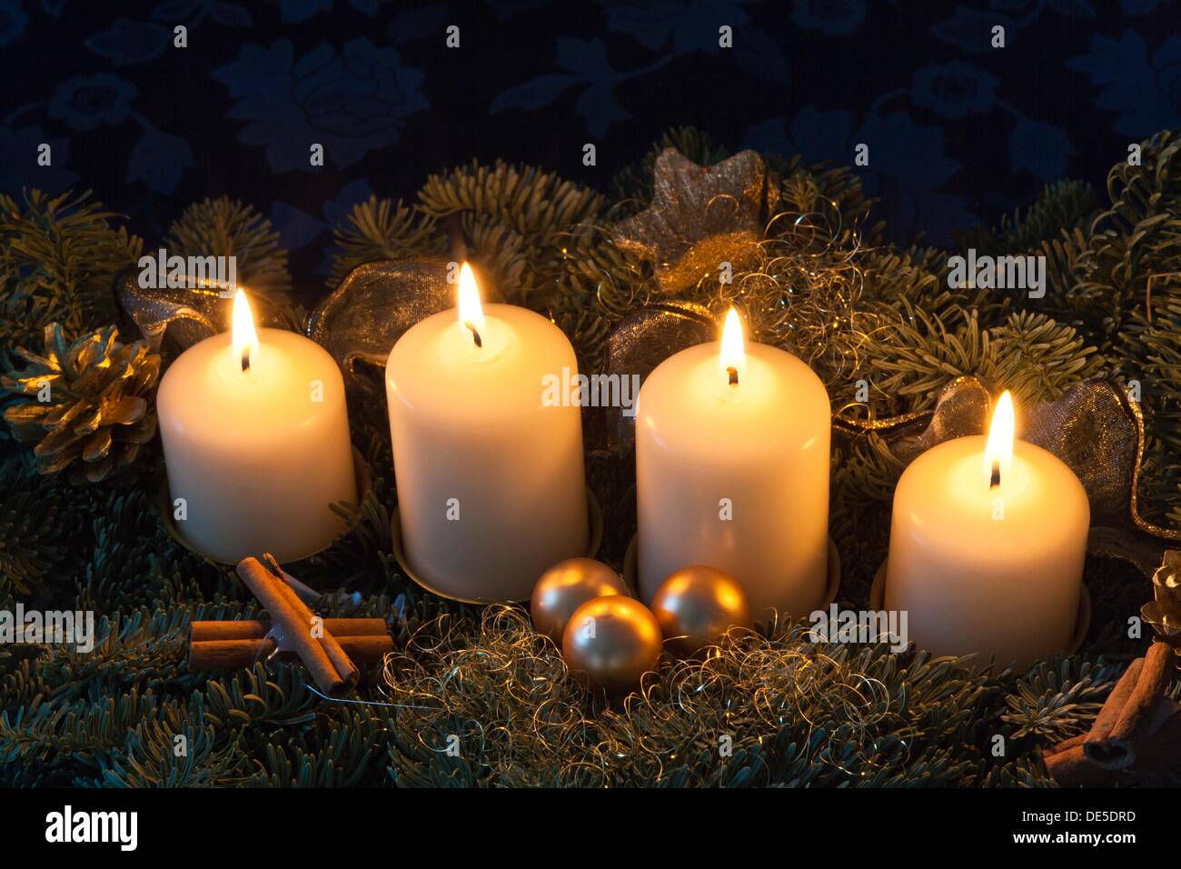 Candlelight Advent Wreath High Resolution Stock Photography and Images ...
