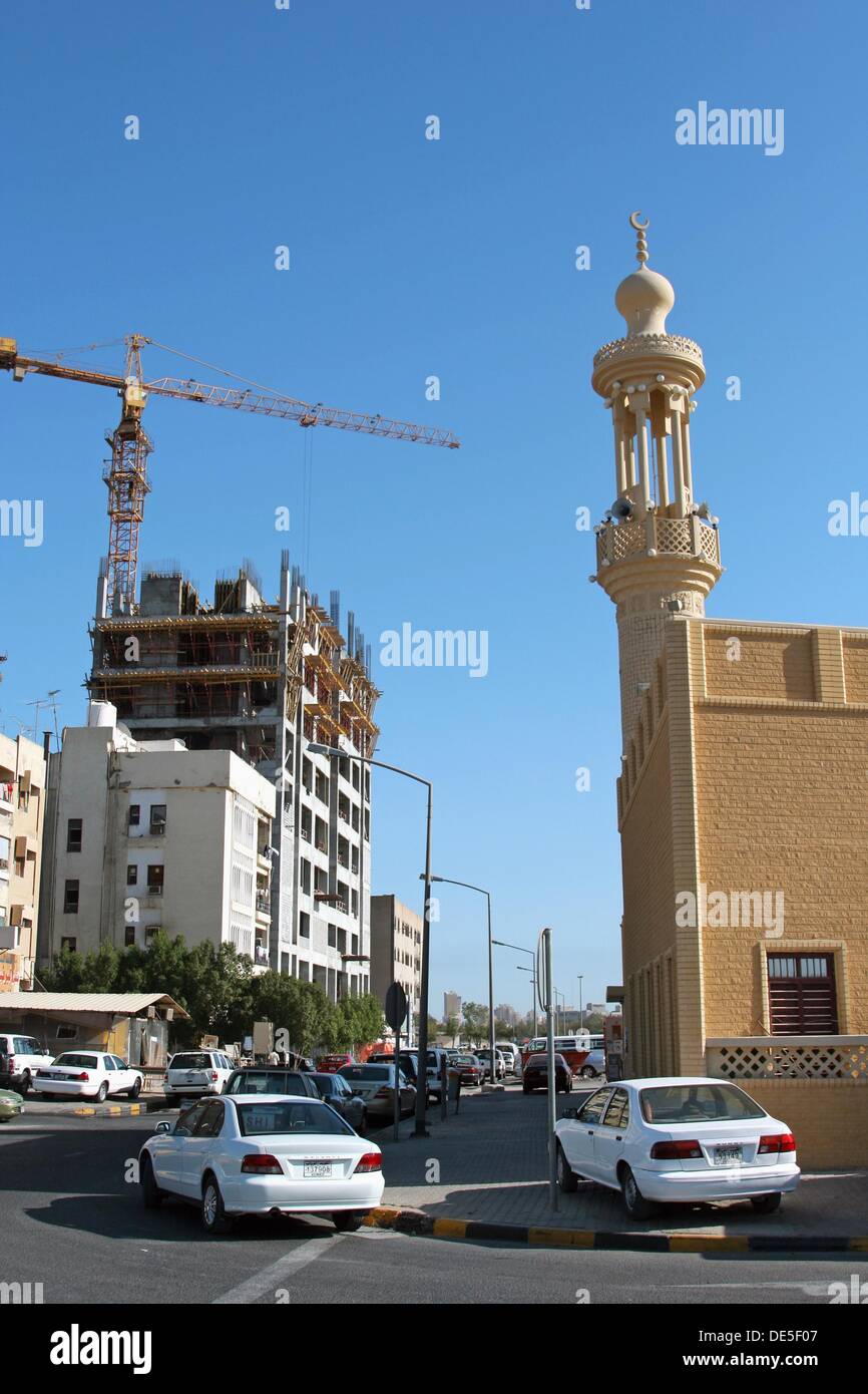 Downtown streets kuwait city kuwait hi-res stock photography and images ...