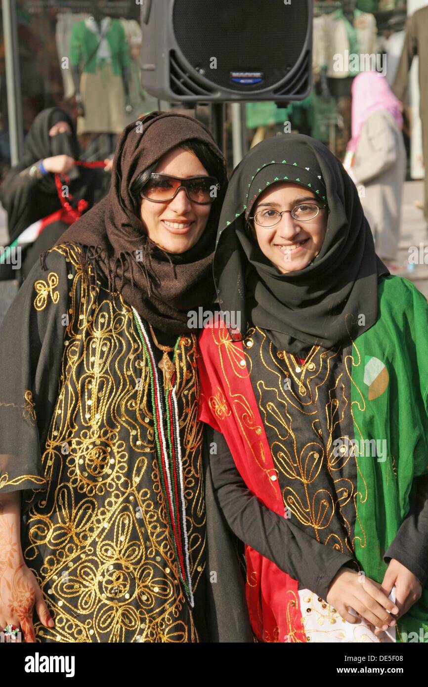 Kuwaiti girls hi-res stock photography and images - Alamy