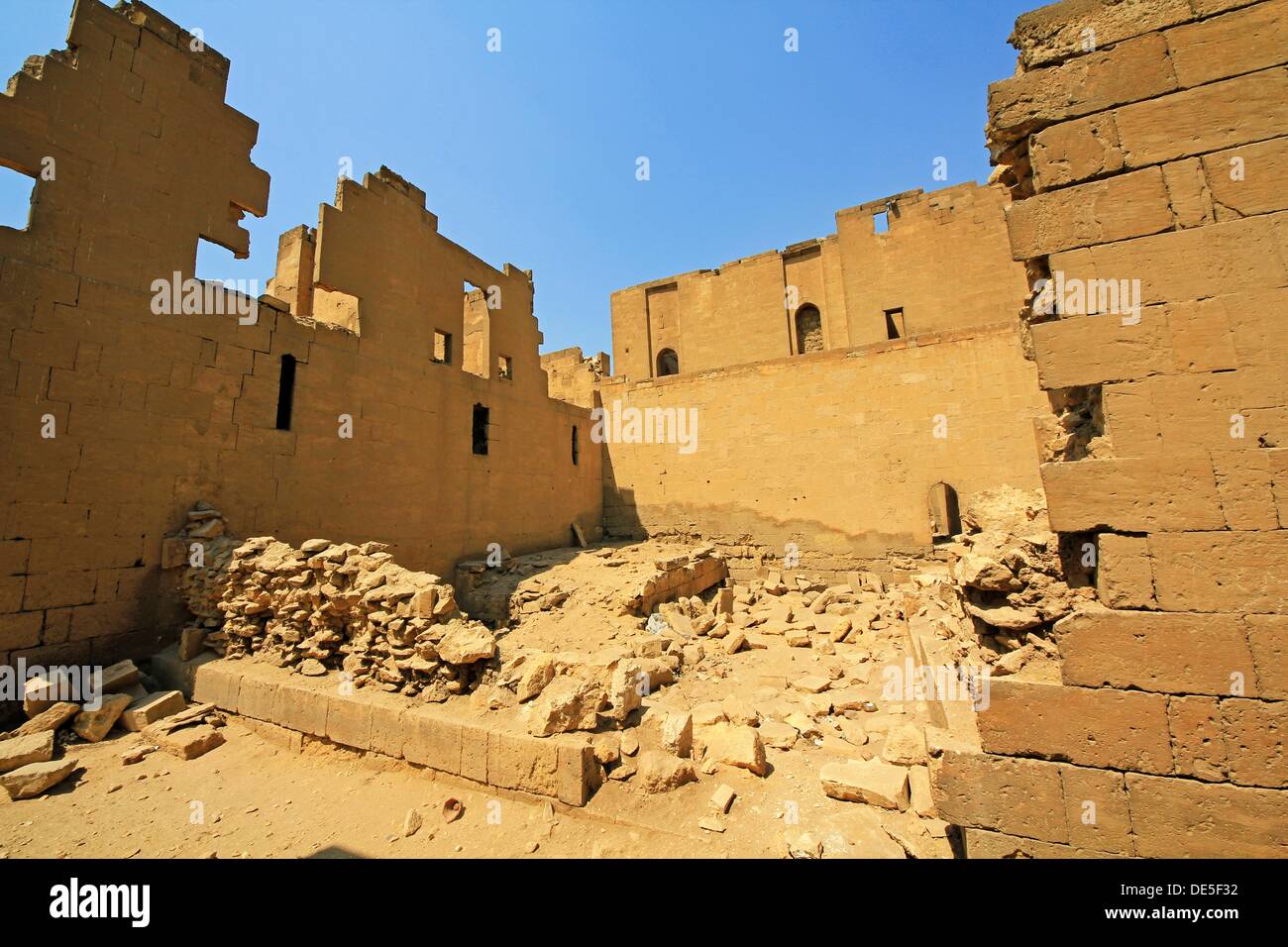 Africa cairo egypt northern cemetery hi-res stock photography and ...