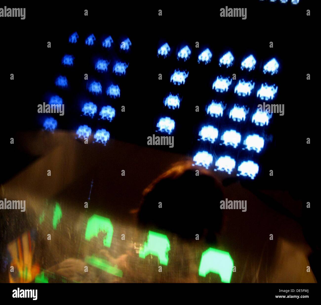 Space invaders hi-res stock photography and images - Alamy