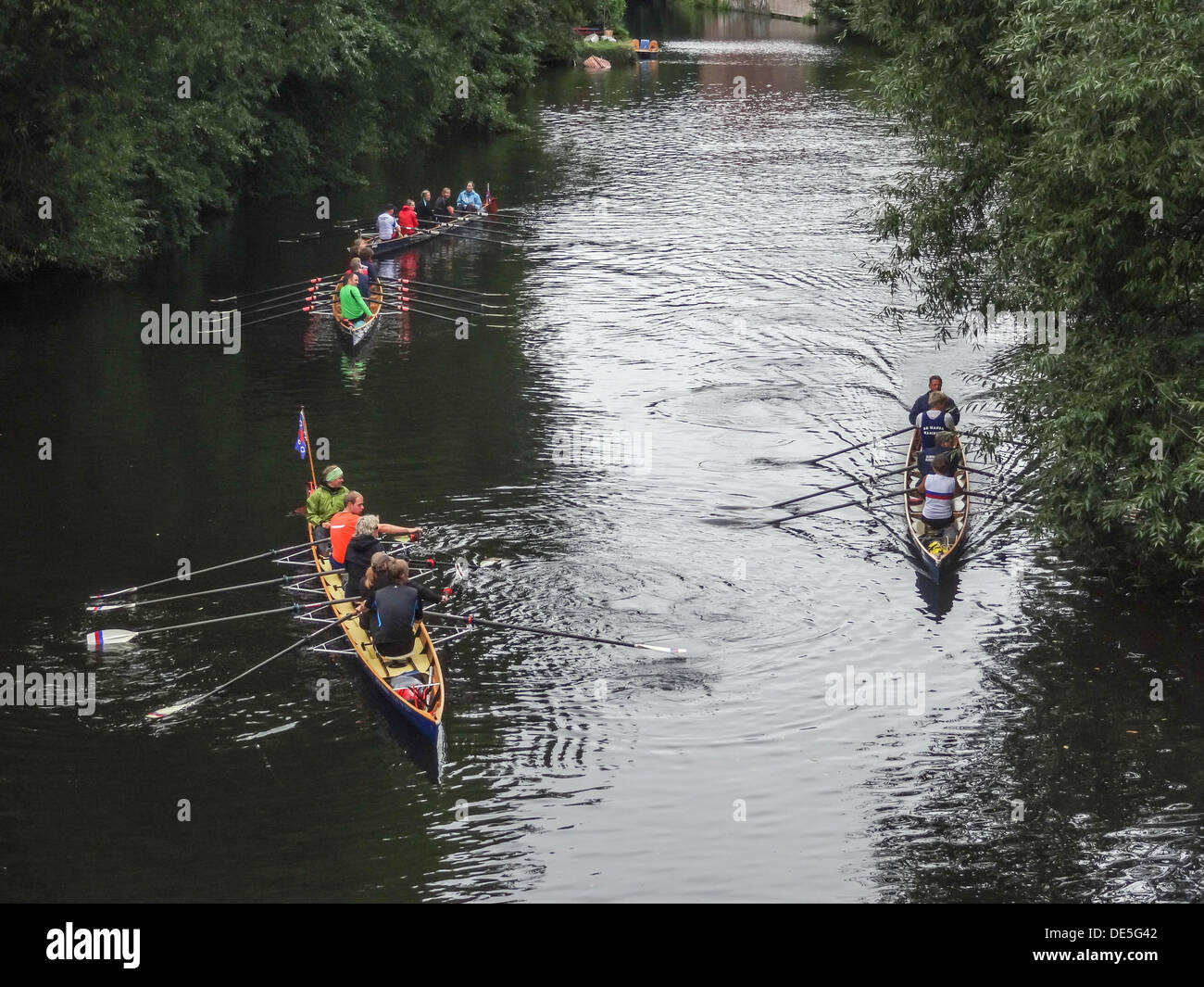 Paddelboote High Resolution Stock Photography and Images - Alamy