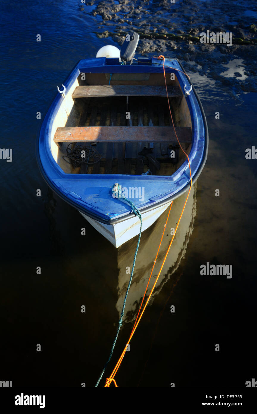 Rowing tender boat hi-res stock photography and images - Alamy