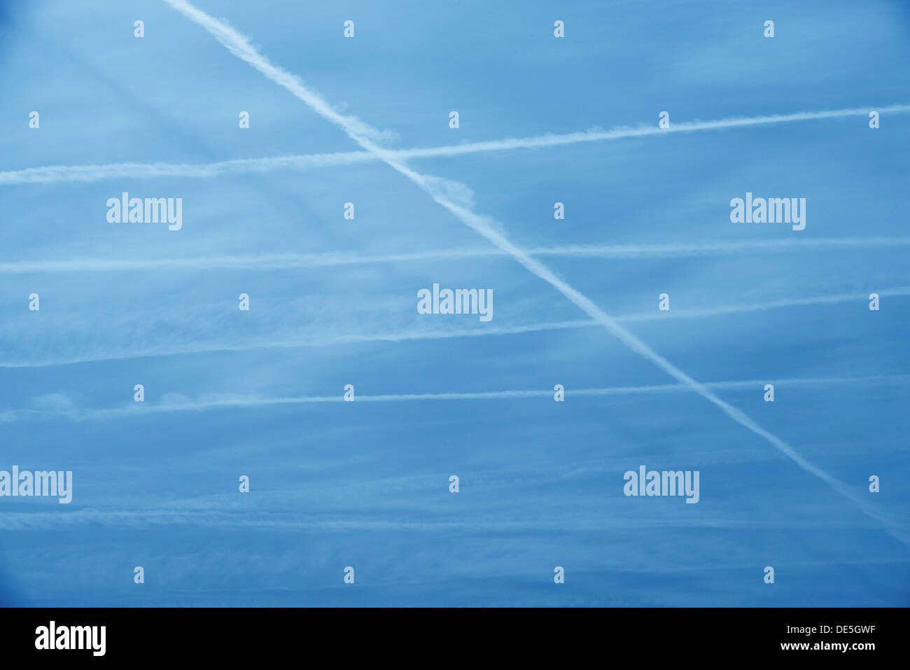 Aviation structures hi-res stock photography and images - Alamy