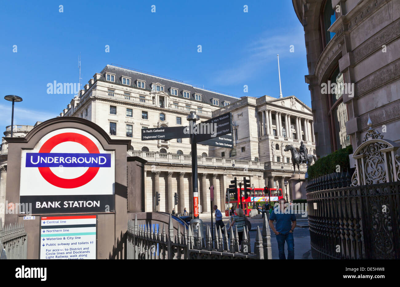 Bank underground station entrance london hi-res stock photography and ...