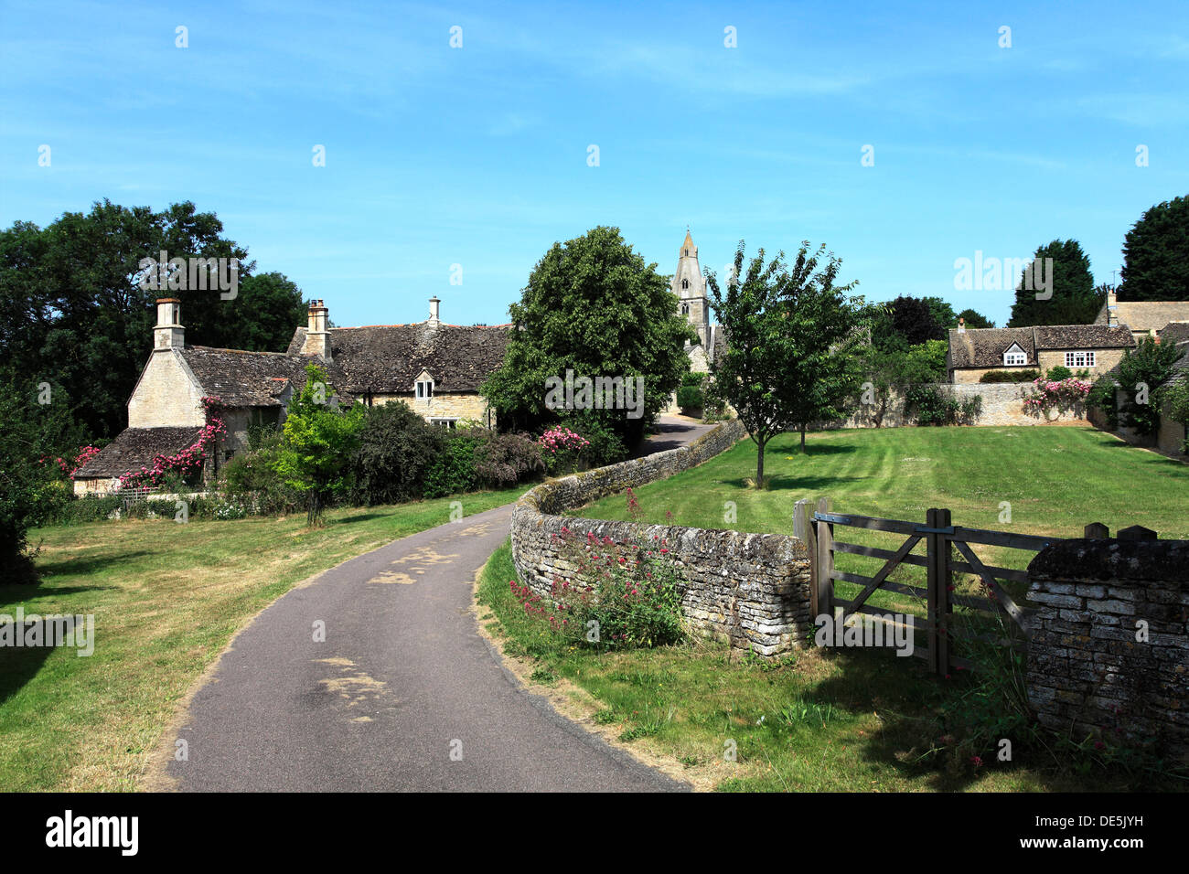 Duddington village hi-res stock photography and images - Alamy