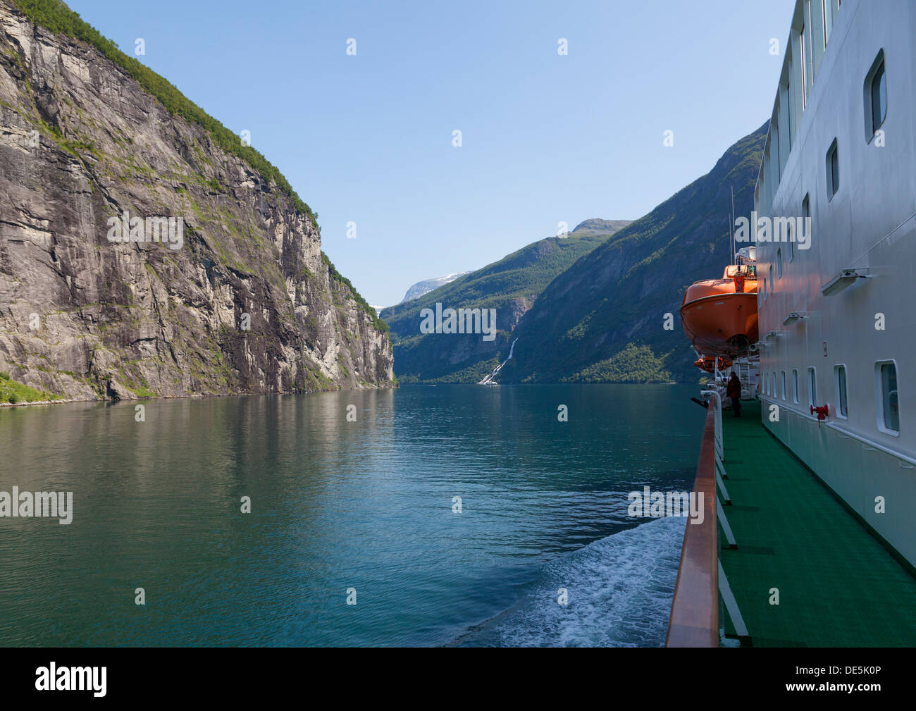Fjord hurtigruten hi-res stock photography and images - Alamy
