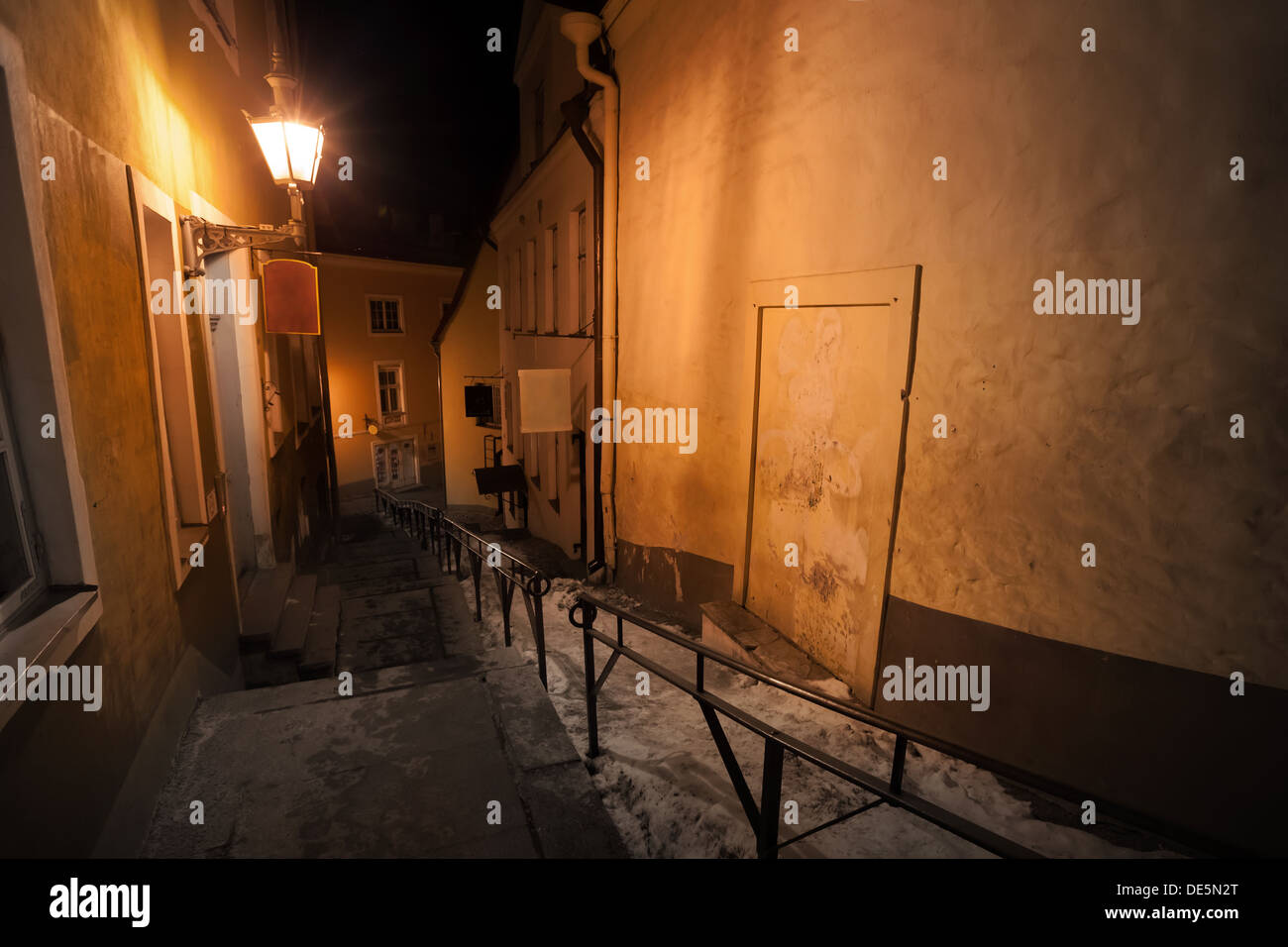 Street light lamp stone wall hi-res stock photography and images - Alamy