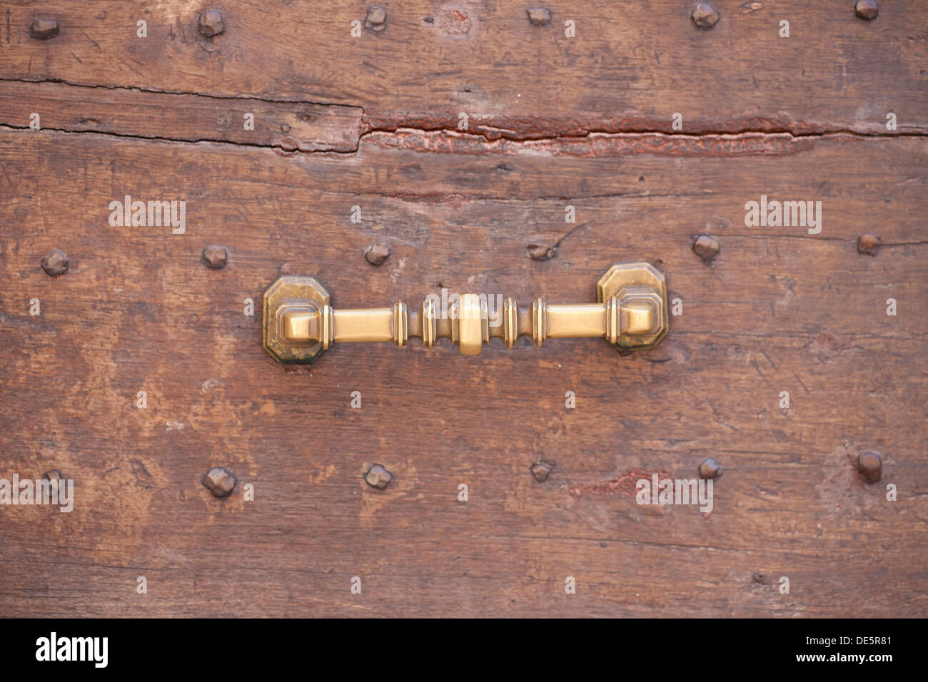 Italian Wooden door and handle abstract Stock Photo - Alamy