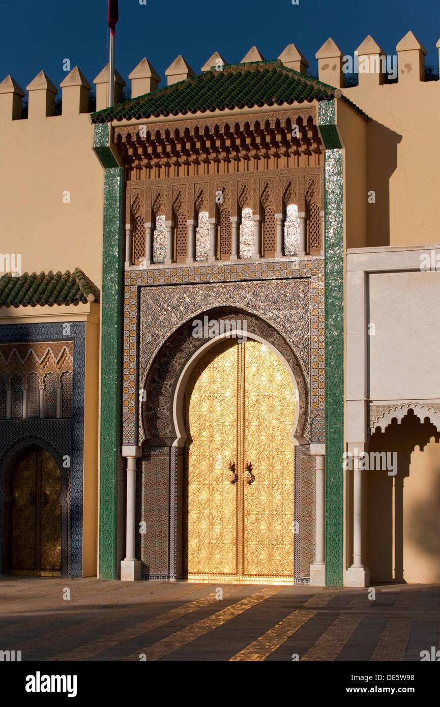 Fes el jedid morocco people hi-res stock photography and images - Alamy