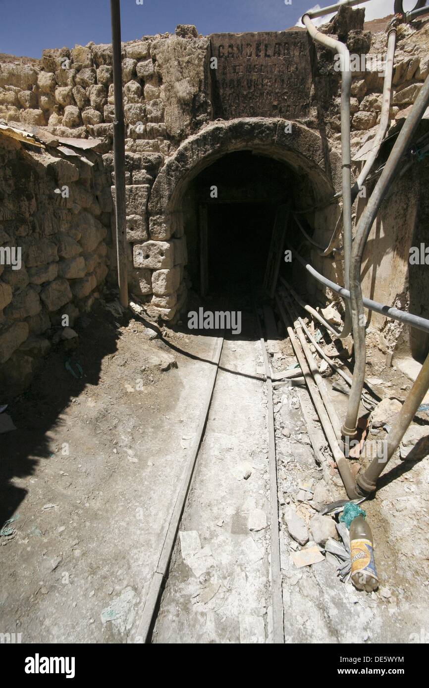 Candelaria mine hi-res stock photography and images - Alamy
