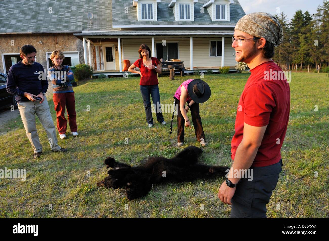 Hunter and trapper hi-res stock photography and images - Alamy