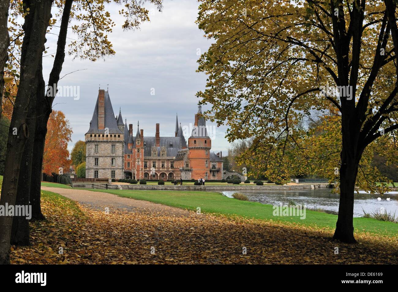 The Park At The Chateau De Maintenon High Resolution Stock Photography ...
