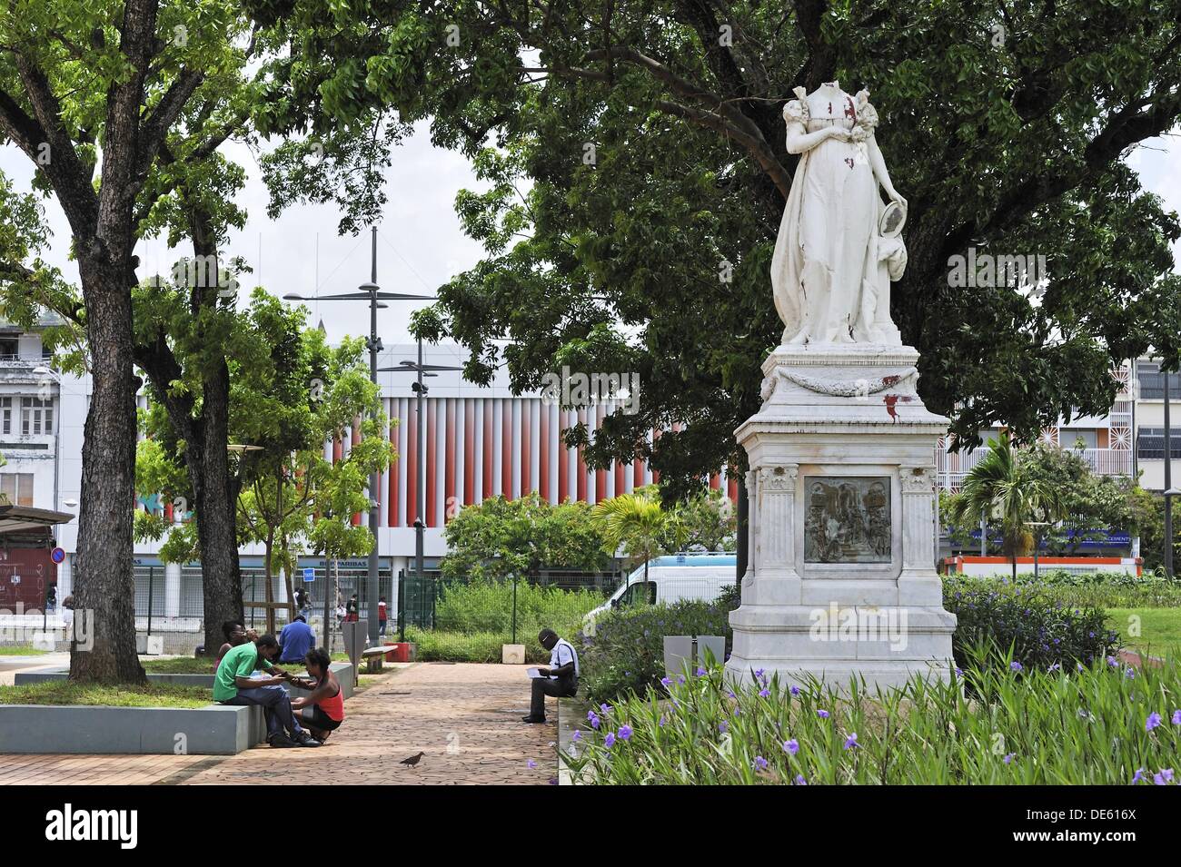 Statue of josephine hi-res stock photography and images - Alamy