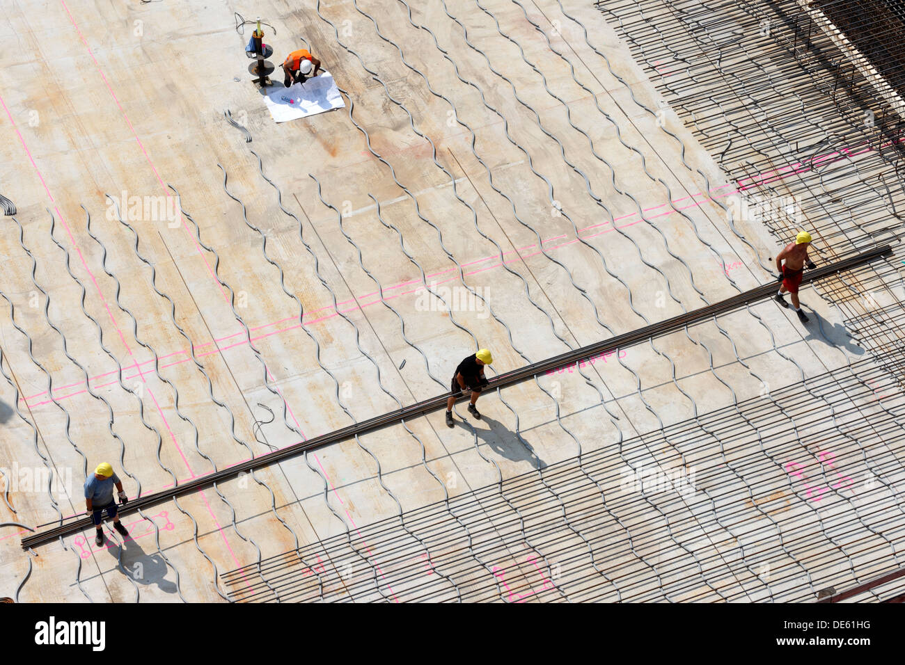 Foundation slab hi-res stock photography and images - Alamy