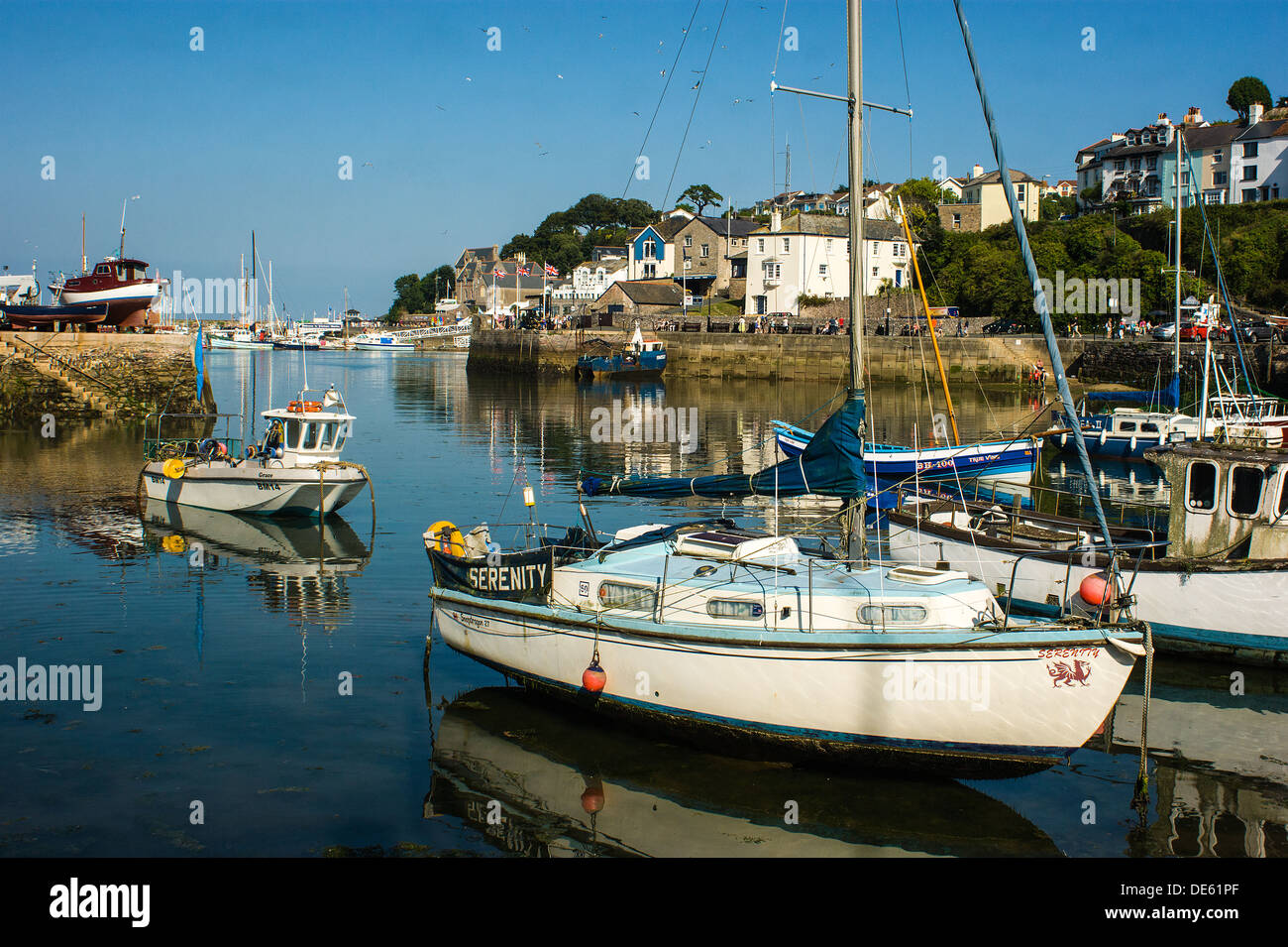 Low tide in brixham harbour hi-res stock photography and images - Alamy