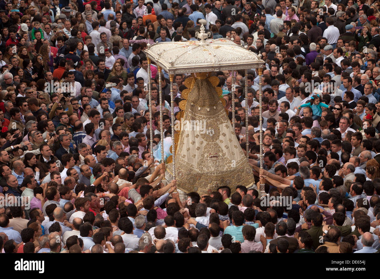 Procession faith hi-res stock photography and images - Alamy