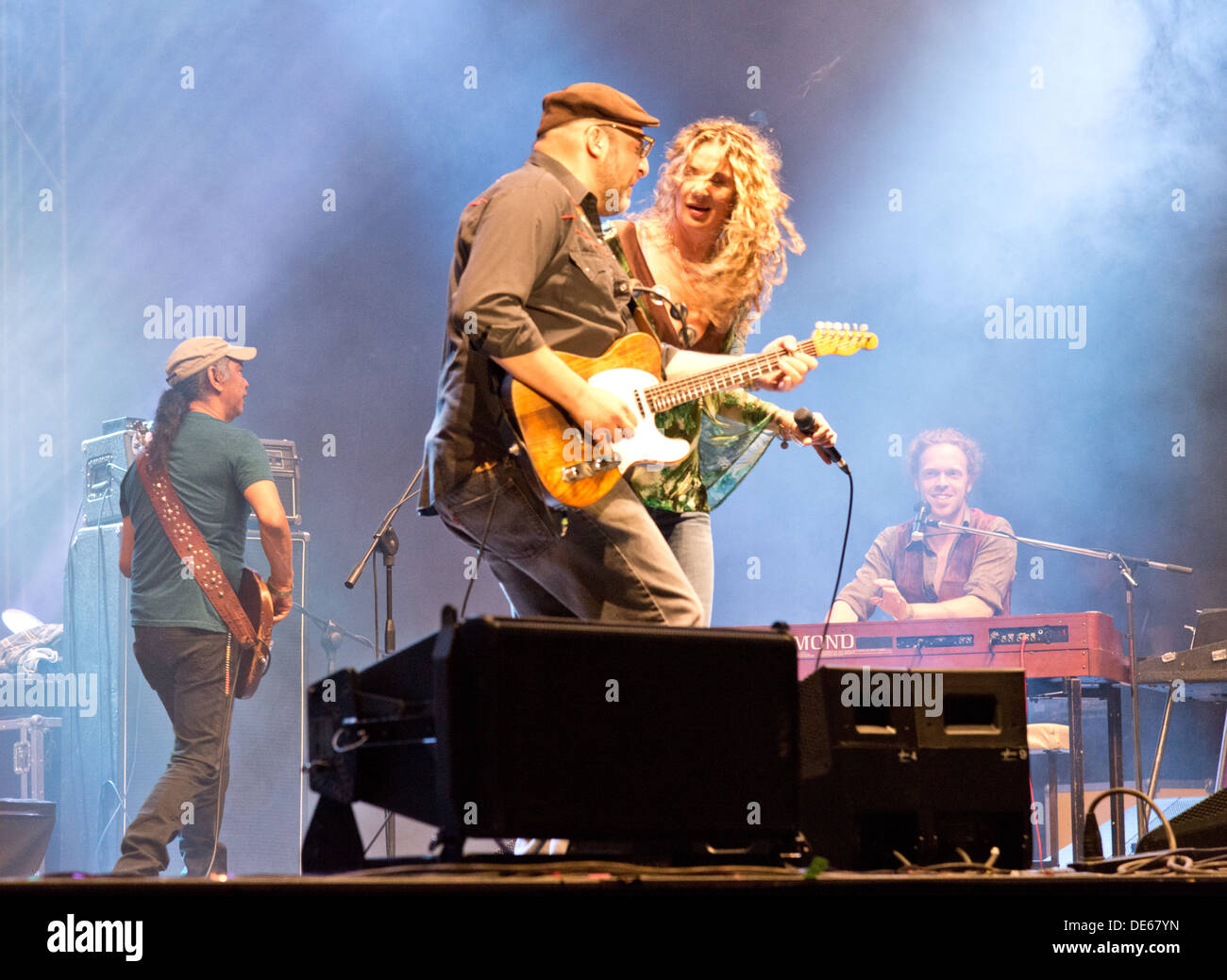 Dana fuchs singer hi-res stock photography and images - Alamy