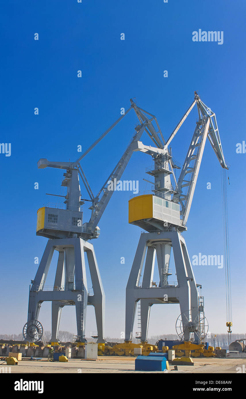 Cranes in the shipyard Stock Photo - Alamy