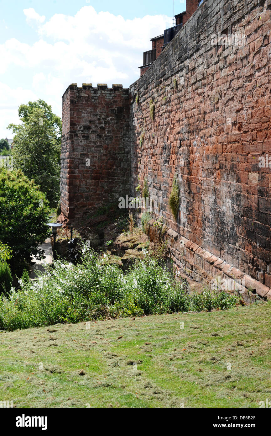 The medieval city walls of Chester Stock Photo - Alamy