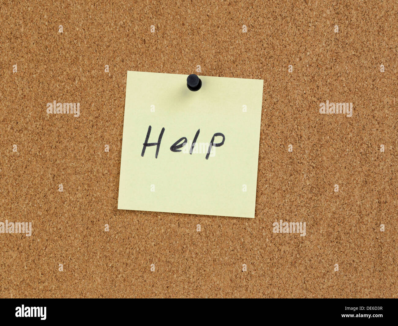 help reminder note on cork board, handwritten Stock Photo - Alamy