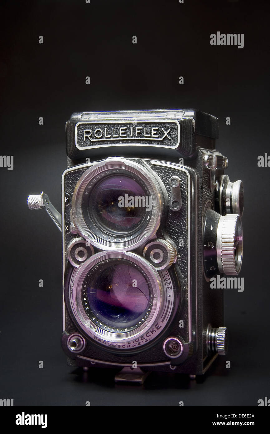Rolleiflex hi-res stock photography and images - Alamy