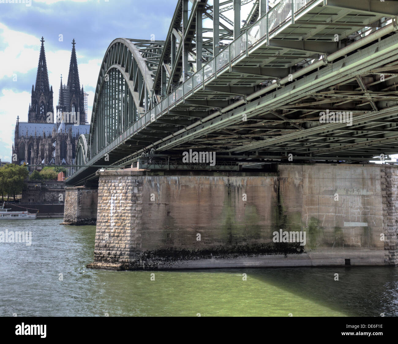 Cologne bridge hi-res stock photography and images - Alamy