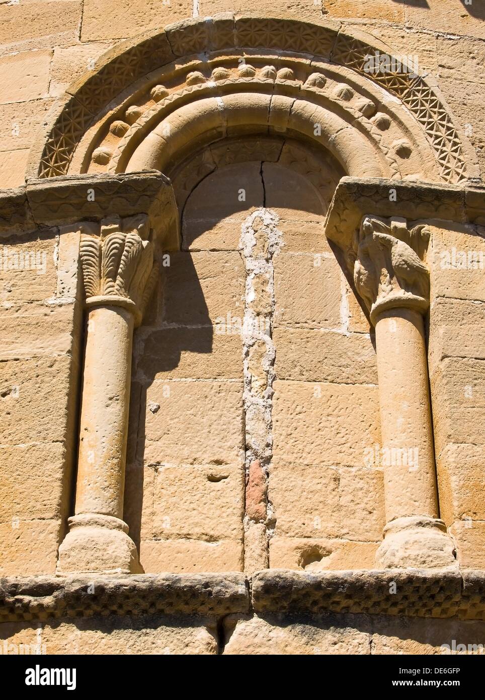 Columnas en la iglesia hi-res stock photography and images - Alamy