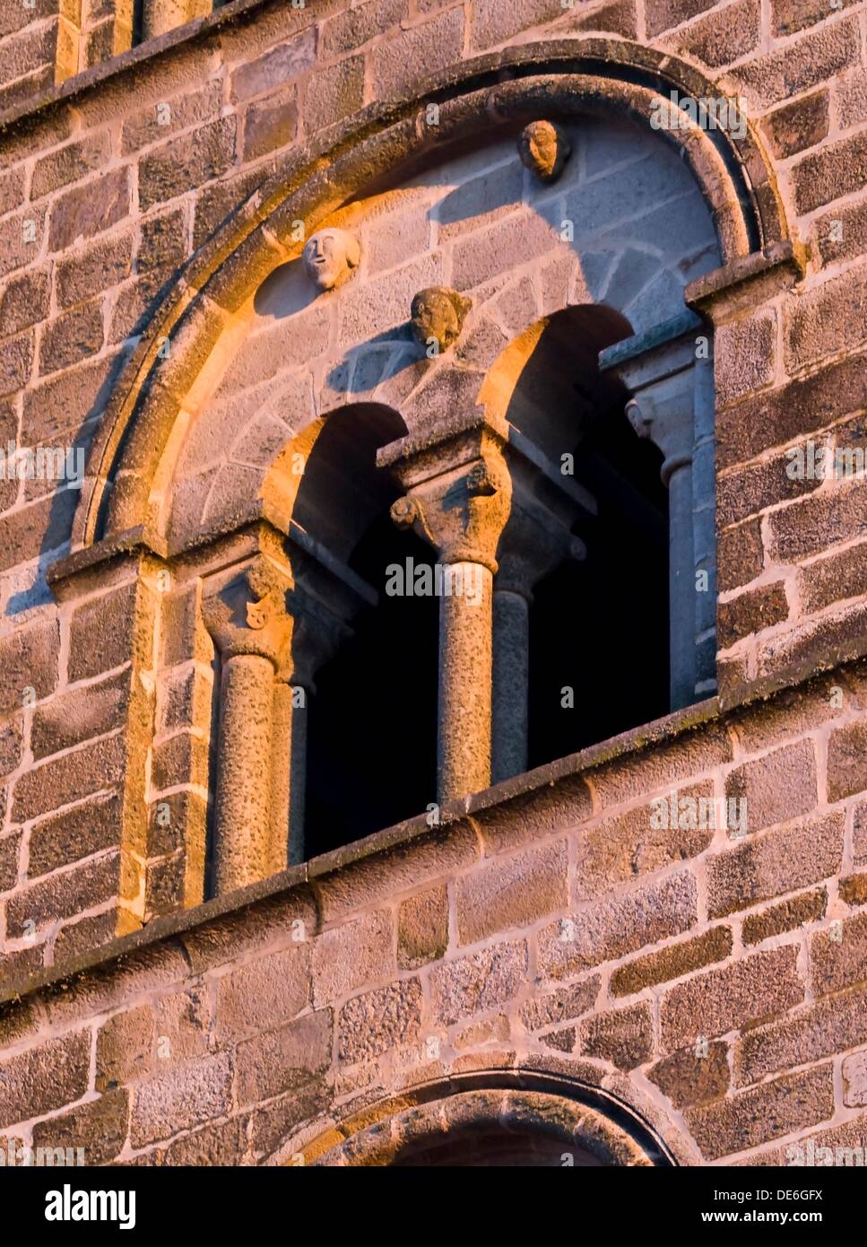 Romanesque round arches hi-res stock photography and images - Alamy