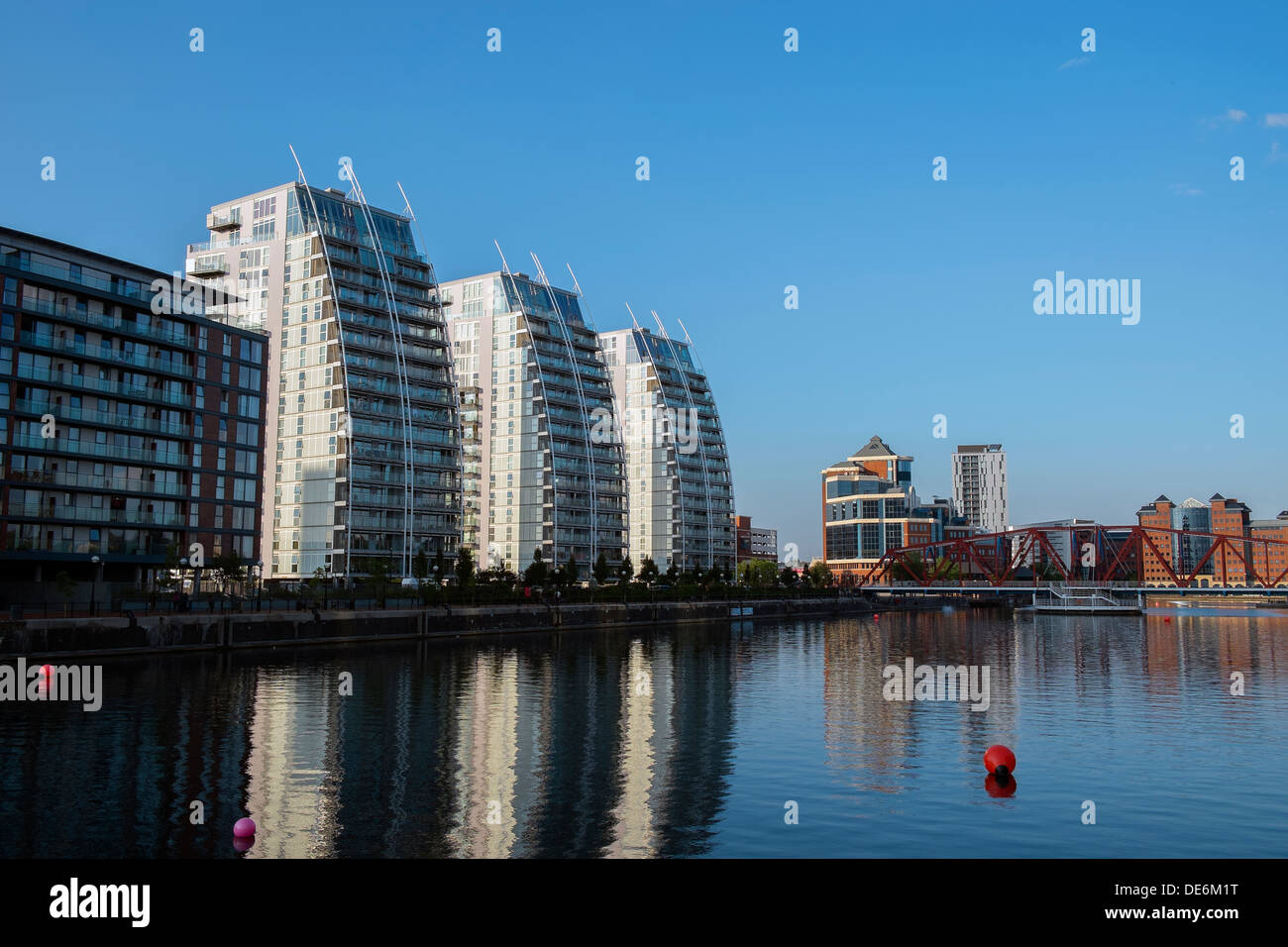 Greater manchester tower blocks hi-res stock photography and images - Alamy