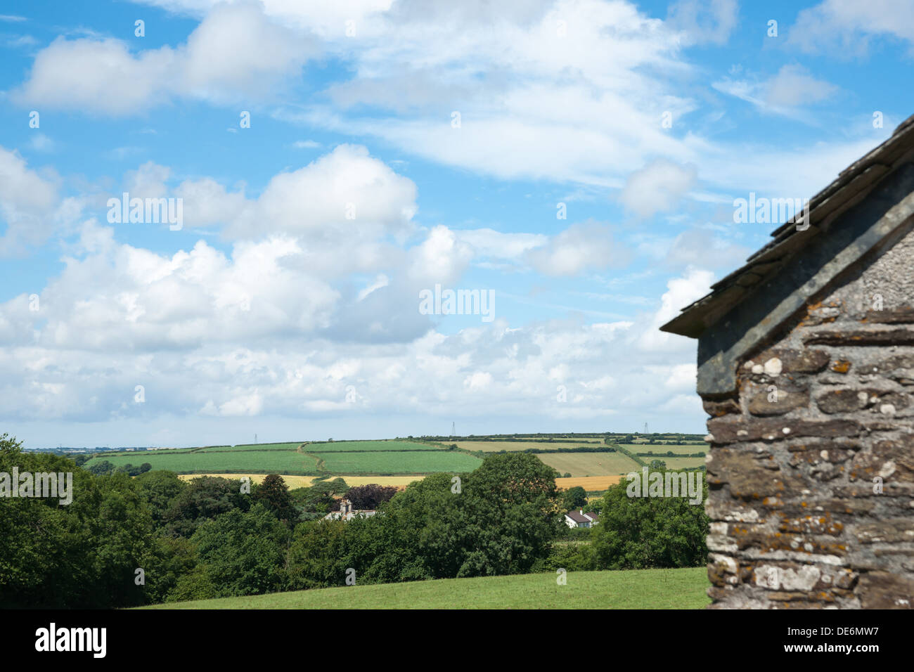 Typical english countryside hi-res stock photography and images - Alamy