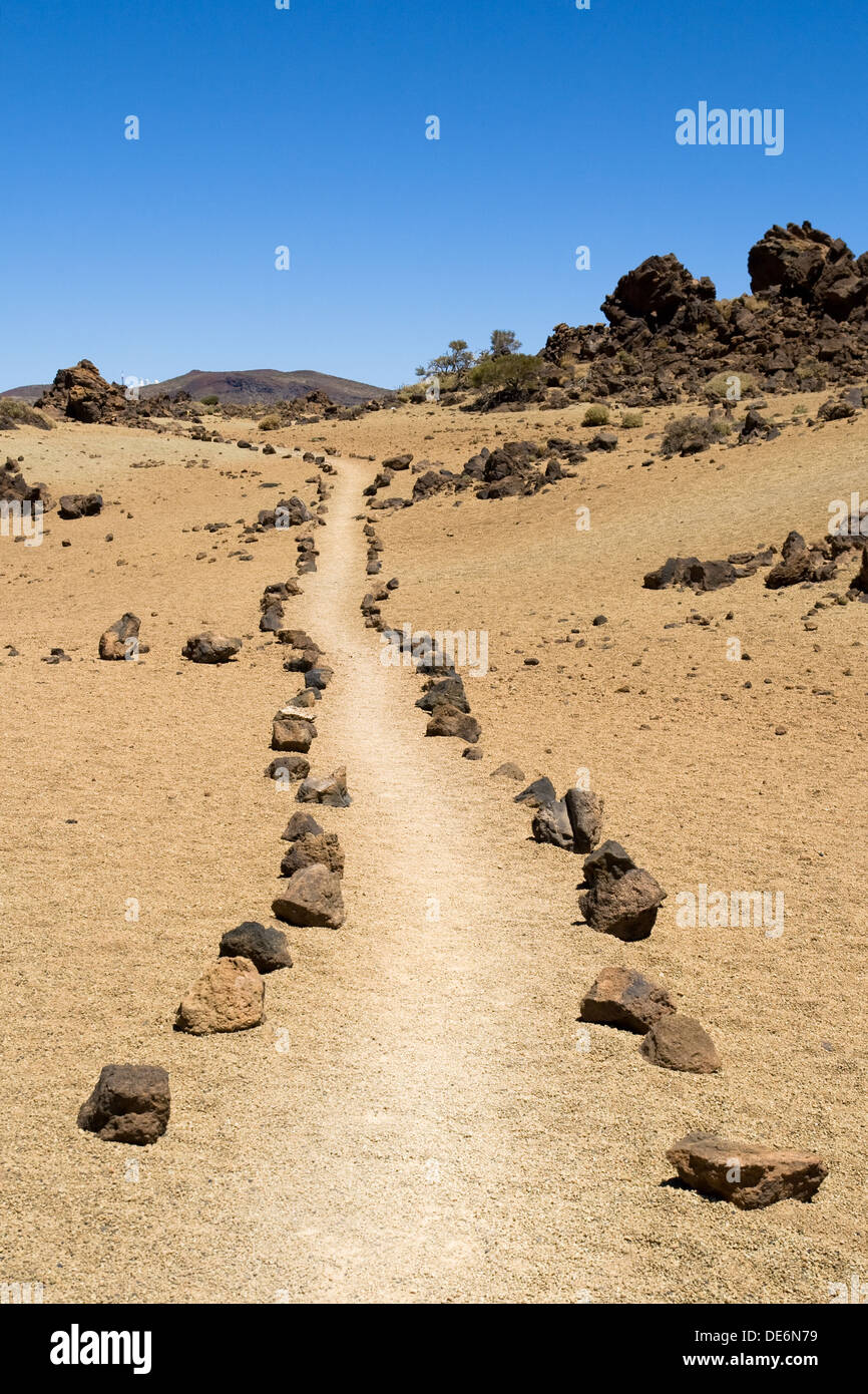 Pedestrian pathway hi-res stock photography and images - Alamy