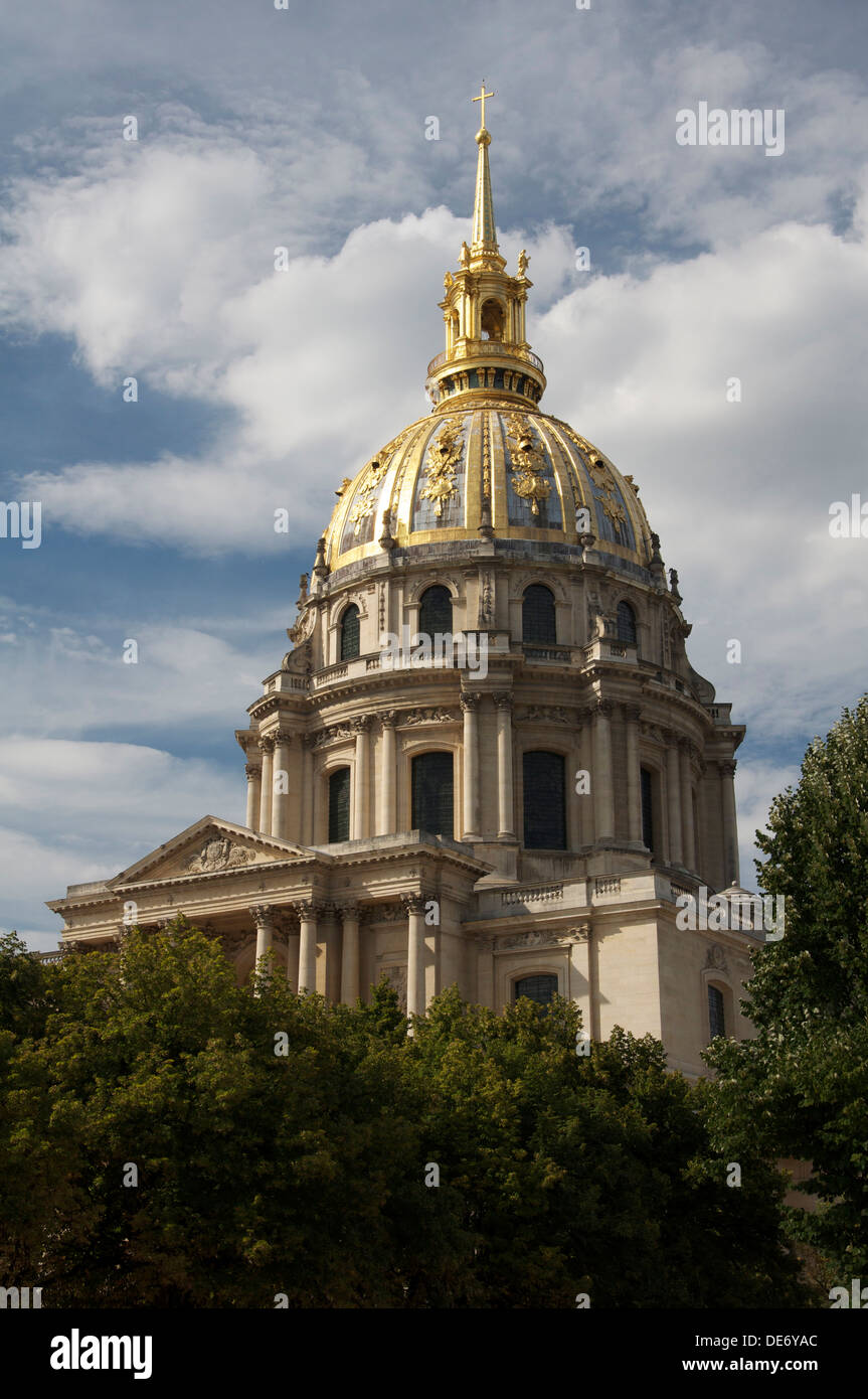 Parisian landmarks. The ornate golden dome above the Hôtel des ...