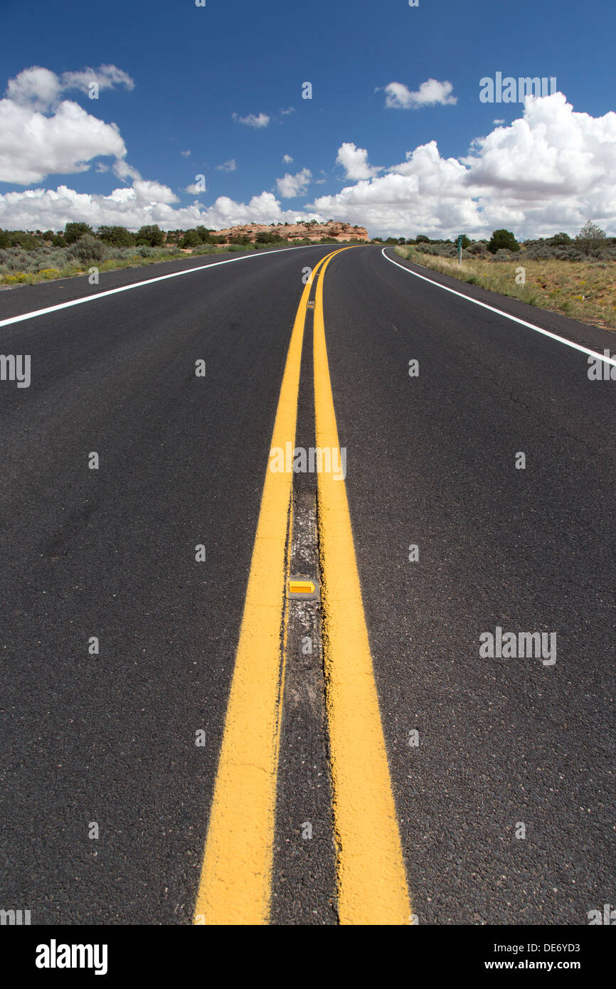 Desert scenes hi-res stock photography and images - Alamy