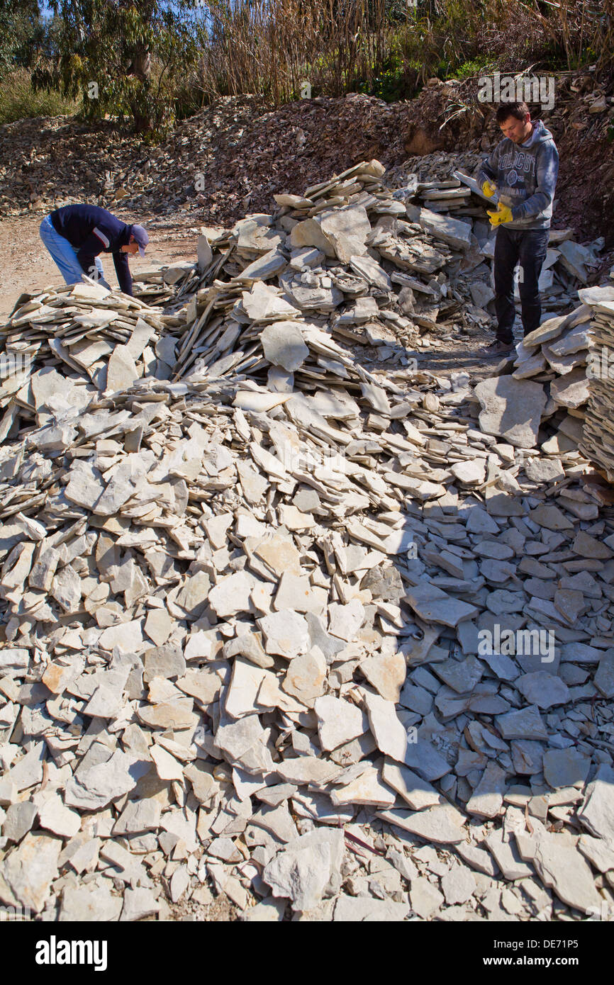 Quarry workers at work in a Qaurry in Sicily Stock Photo - Alamy