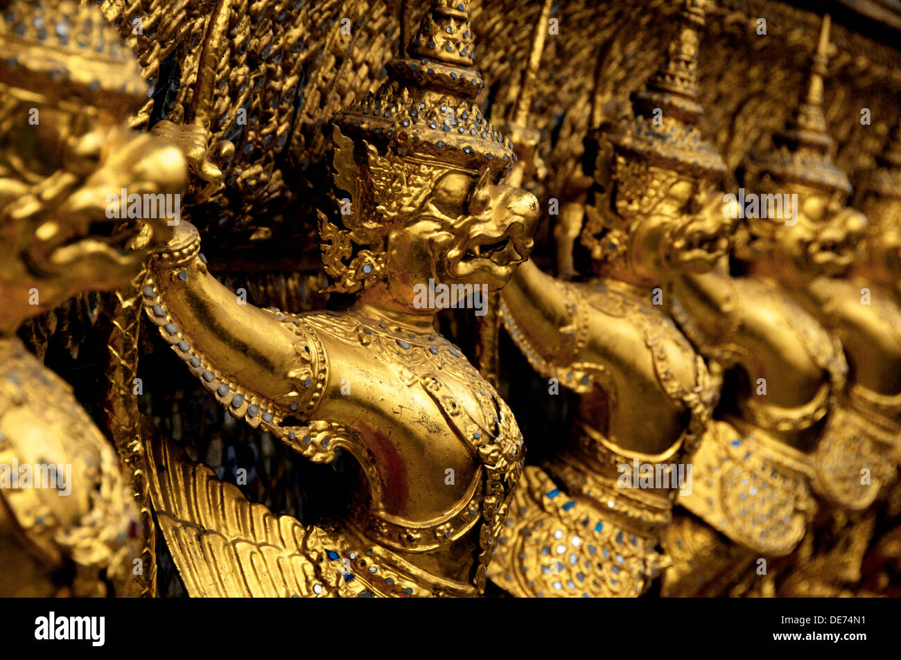 Wat pakaew hi-res stock photography and images - Alamy
