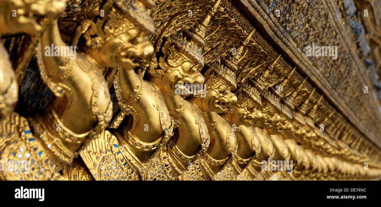 Wat pakaew hi-res stock photography and images - Alamy