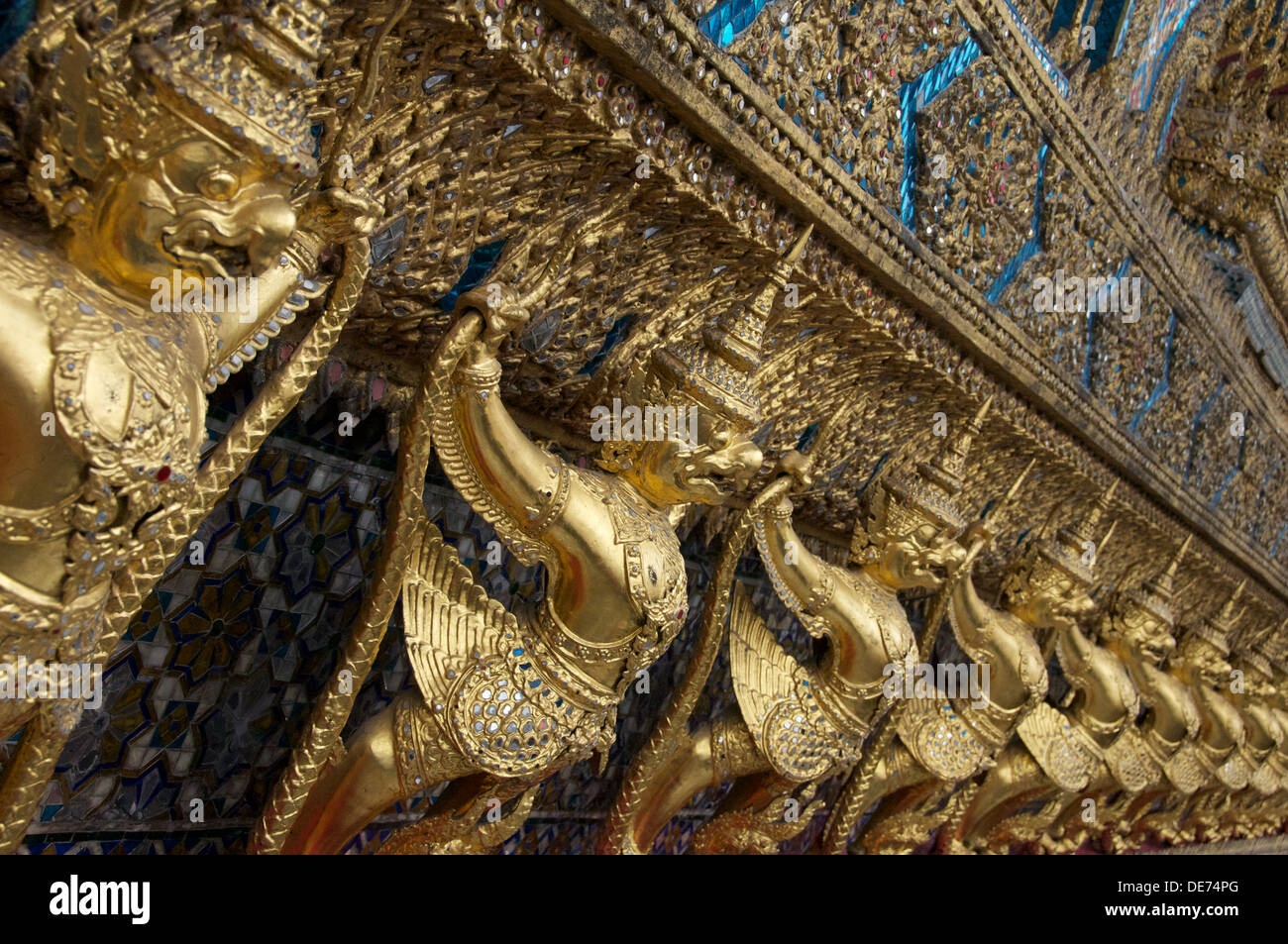 Wat pakaew hi-res stock photography and images - Alamy