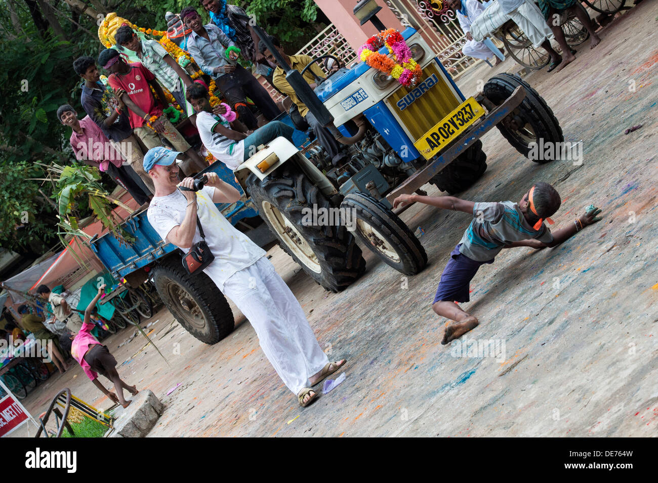 Indian festival of colours hi-res stock photography and images - Alamy