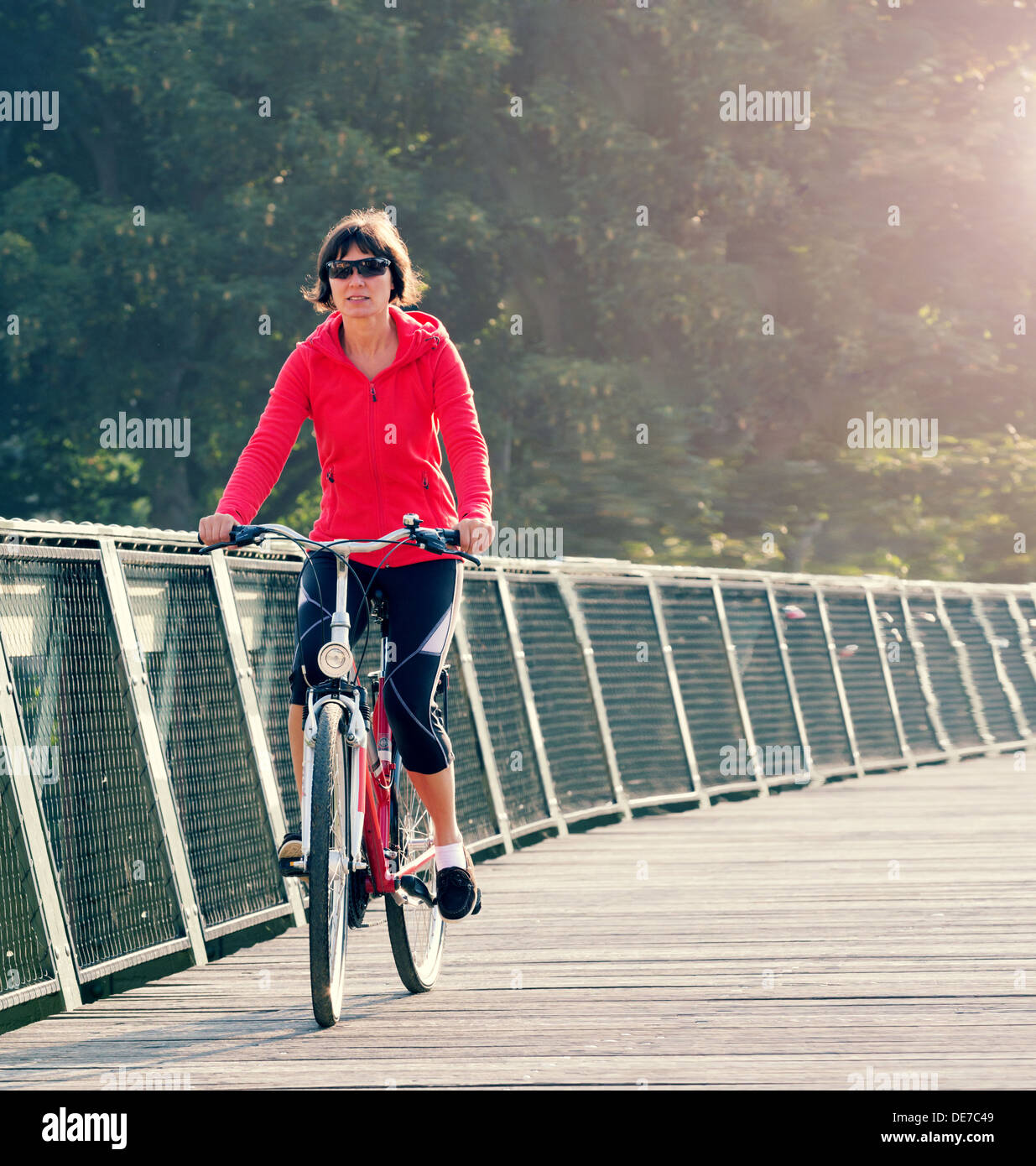 Lifestyle of a city hi-res stock photography and images - Alamy