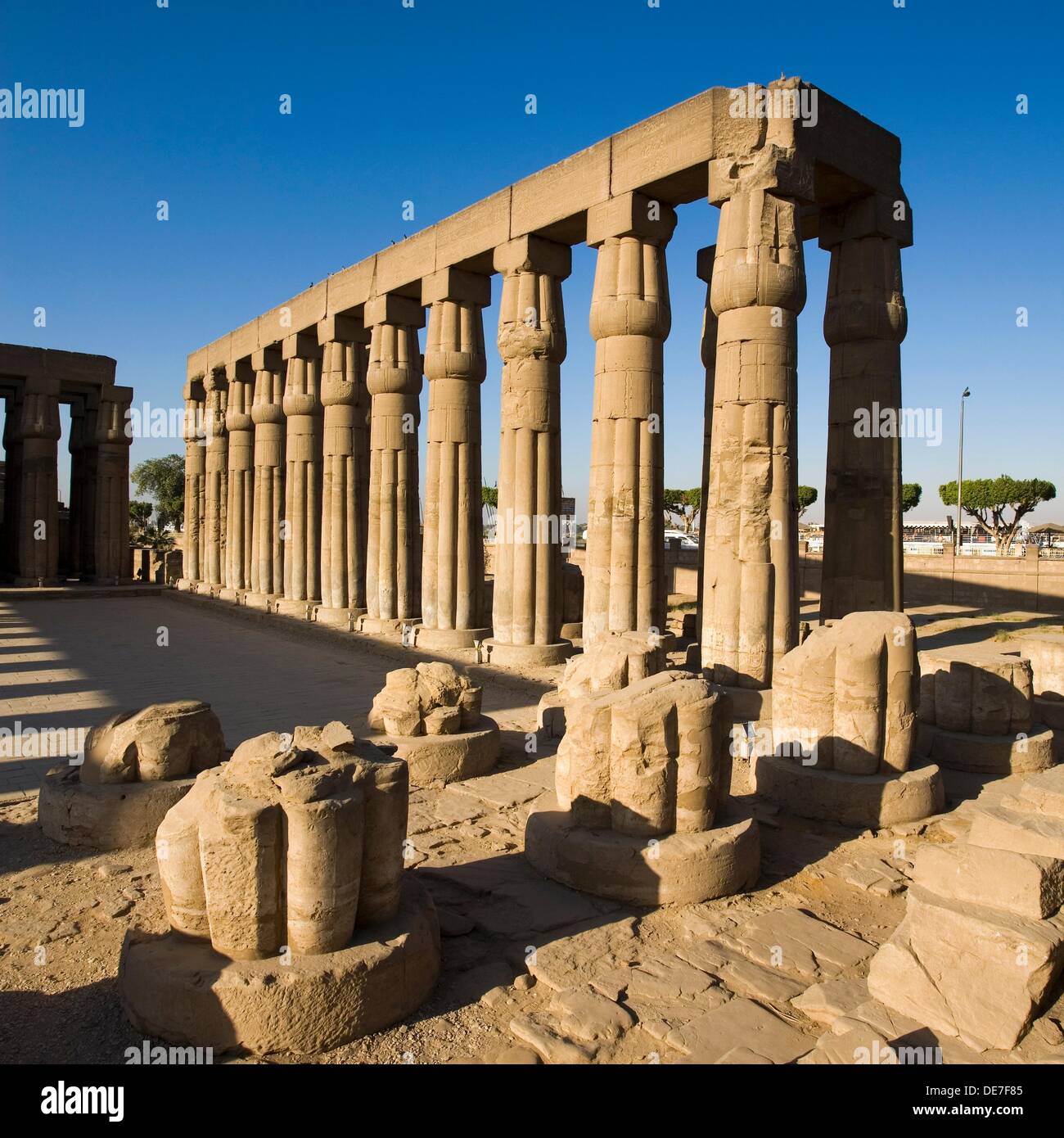 Columned temple hi-res stock photography and images - Alamy
