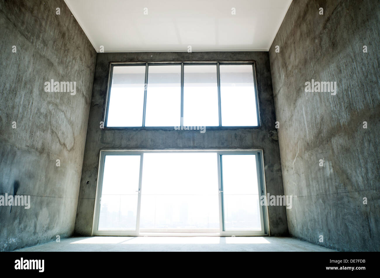 Empty room with sunlight Stock Photo - Alamy