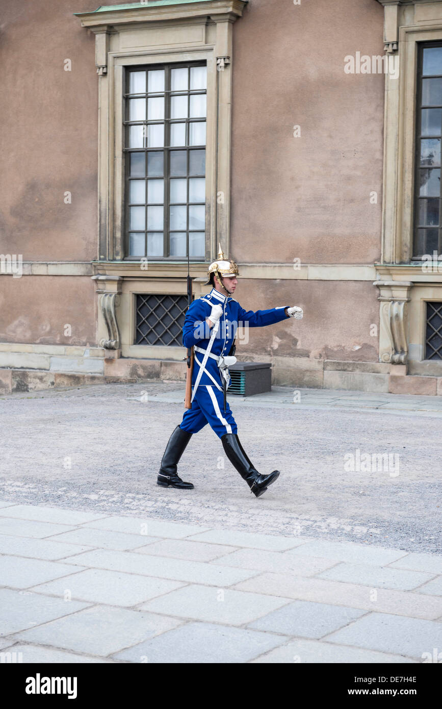 Marching guard hi-res stock photography and images - Alamy